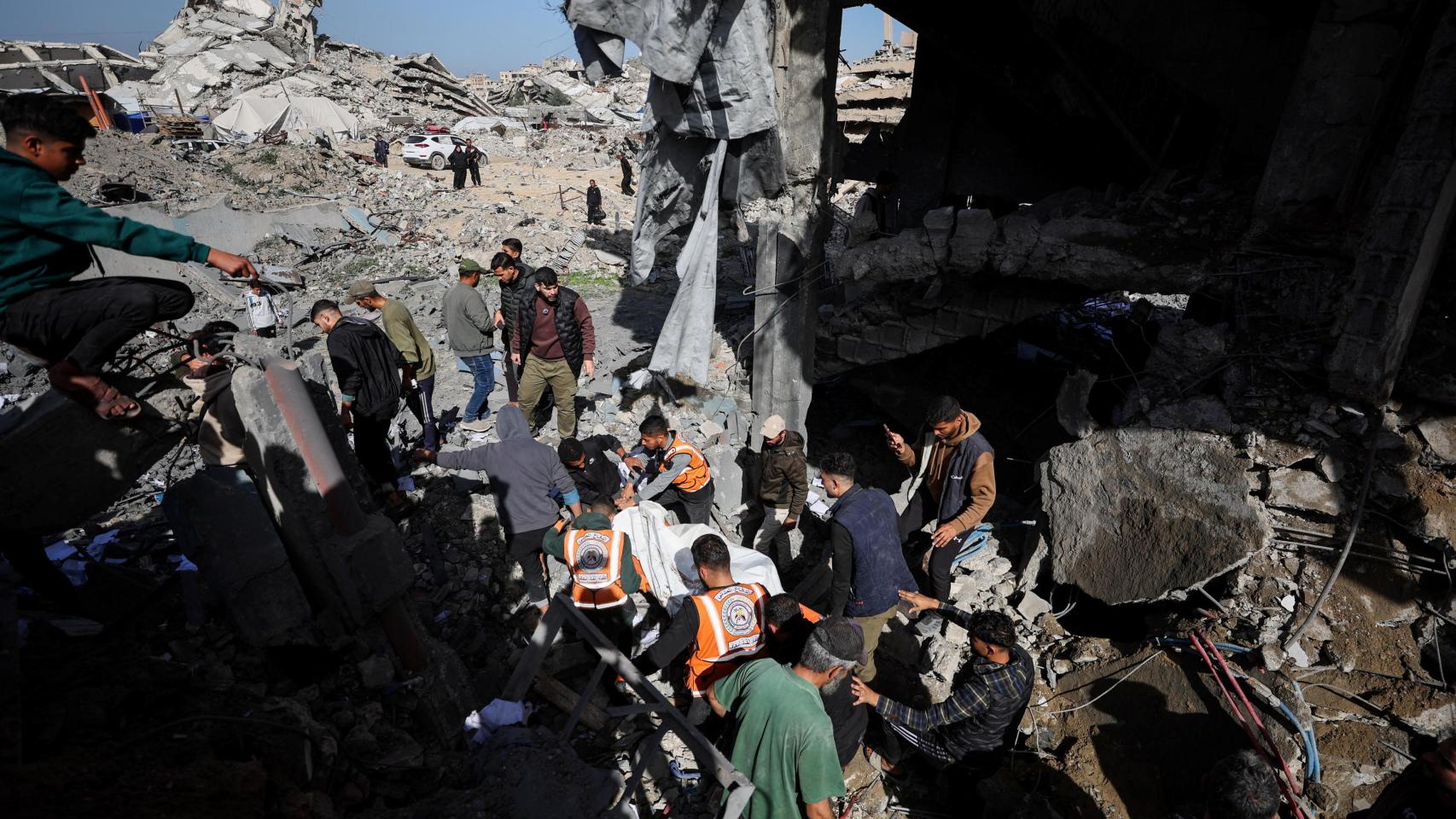 Israeli attacks leave at least 32 Palestinians dead, including at least ...