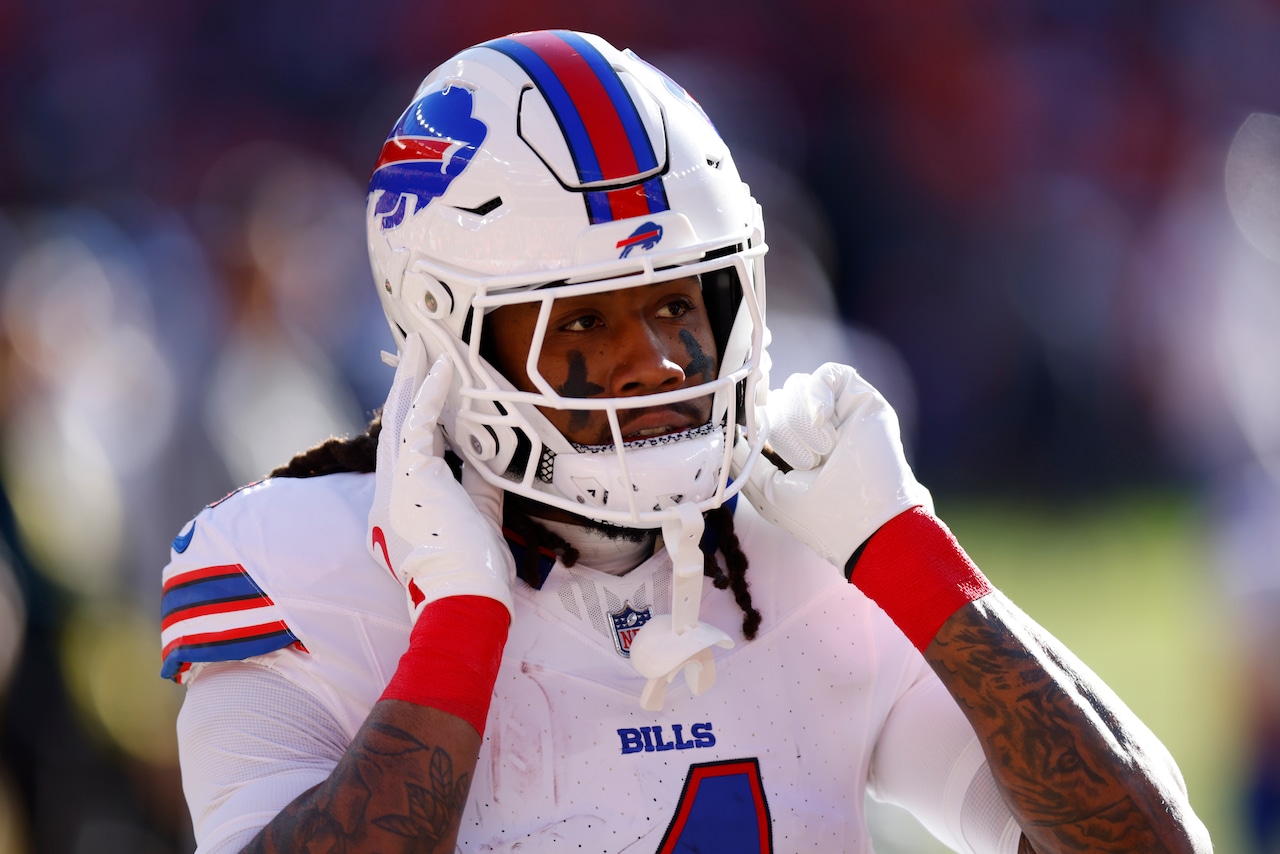 The Buffalo Bills take on the Denver Broncos in the AFC Divisional ...